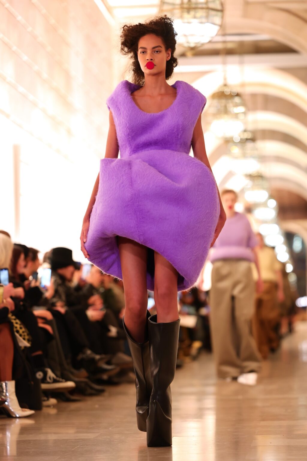 Marc Jacobs Spring 2025: A Bold Pre-NYFW Statement