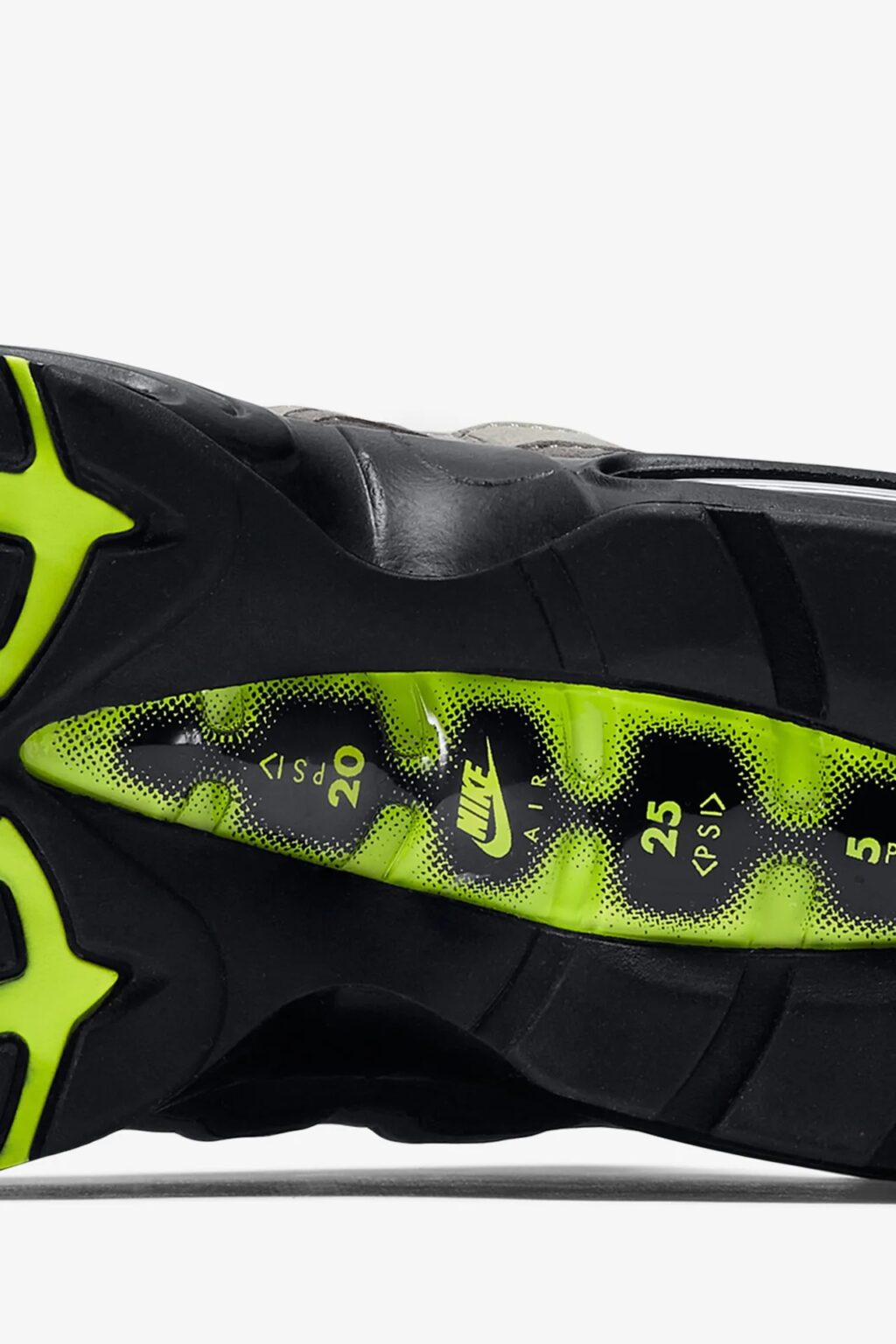 2025 Sneaker Trends: Retro, Color, & Hybrid Styles