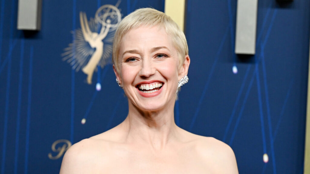 Emmys 2025: Carrie Coon Platinum Pixie Secrets Revealed