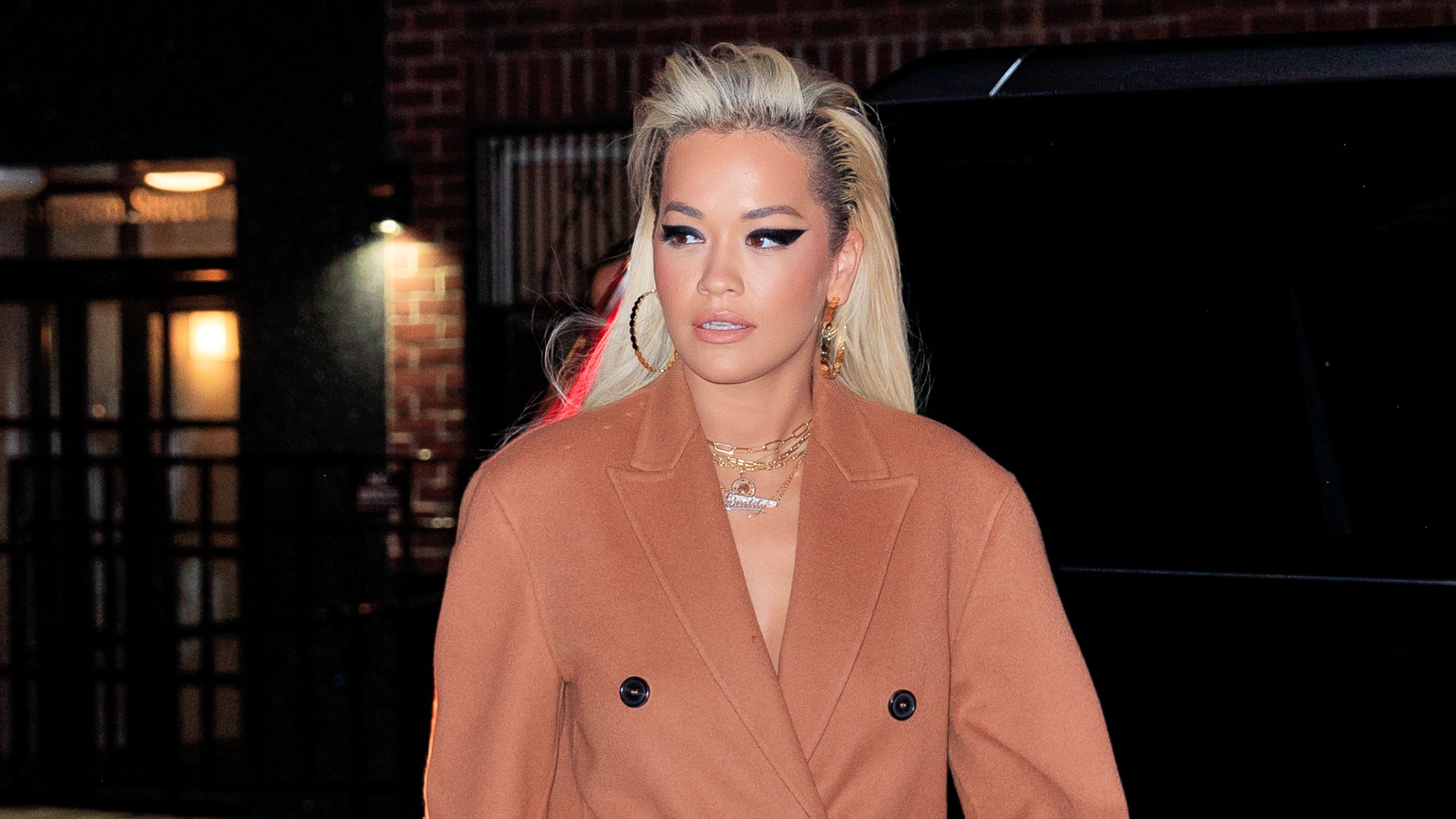 Rita Ora's Dramatic Winged Eye Is Our New Makeup Mood - Grazia