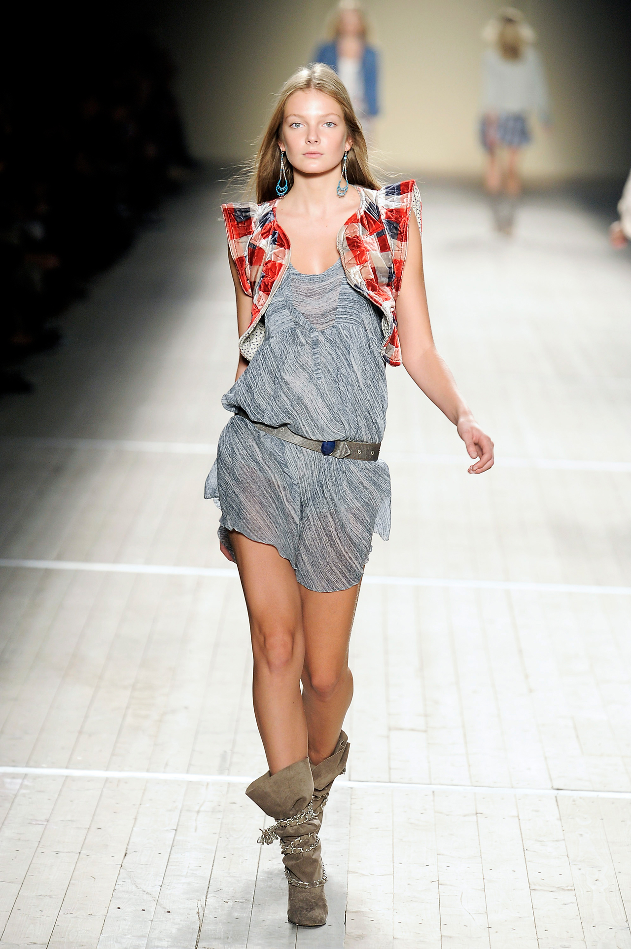 Fashion's 10YearChallenge. Are The Trends Of 2009 Back To Haunt 2019?