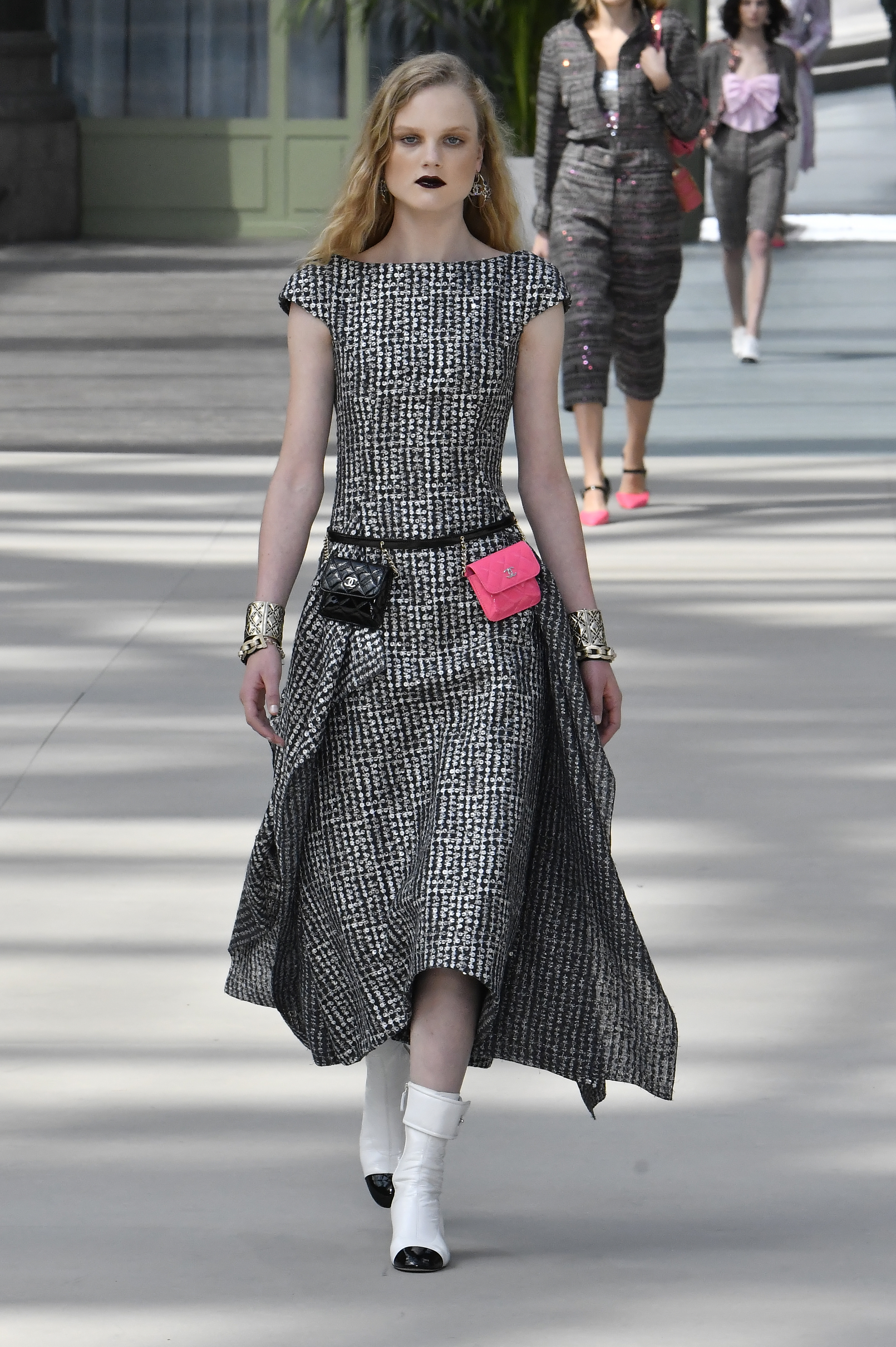 Vive la Chanel. Virginie Viard's First Collection Is A Voyage Into An ...