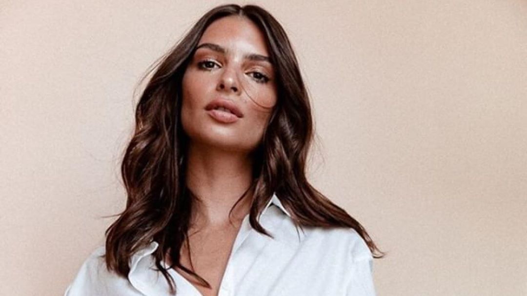 Emily Ratajkowski In New Season Christopher Esber Is Worth The Extra Ab ...