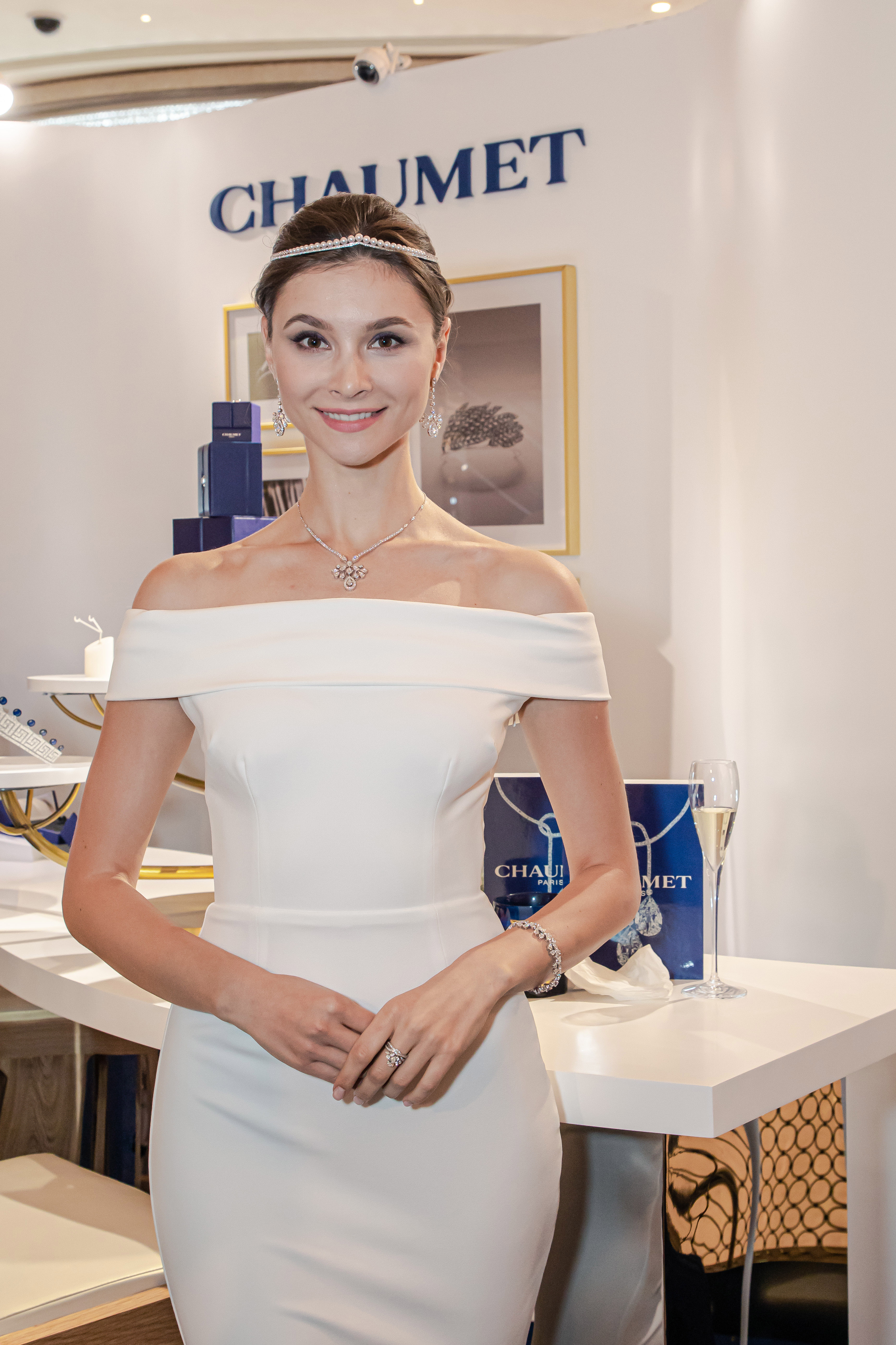 Chaumet_Crown Your Love_model presentation (4) - Grazia