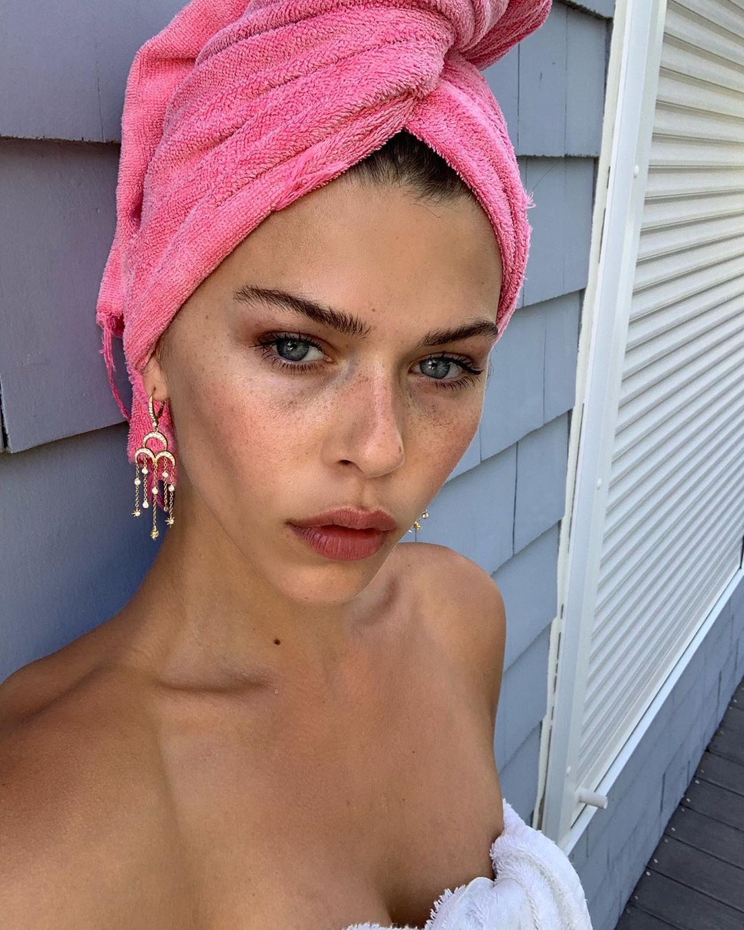 Model Georgia Fowler Shares Her Entire Beauty Routine