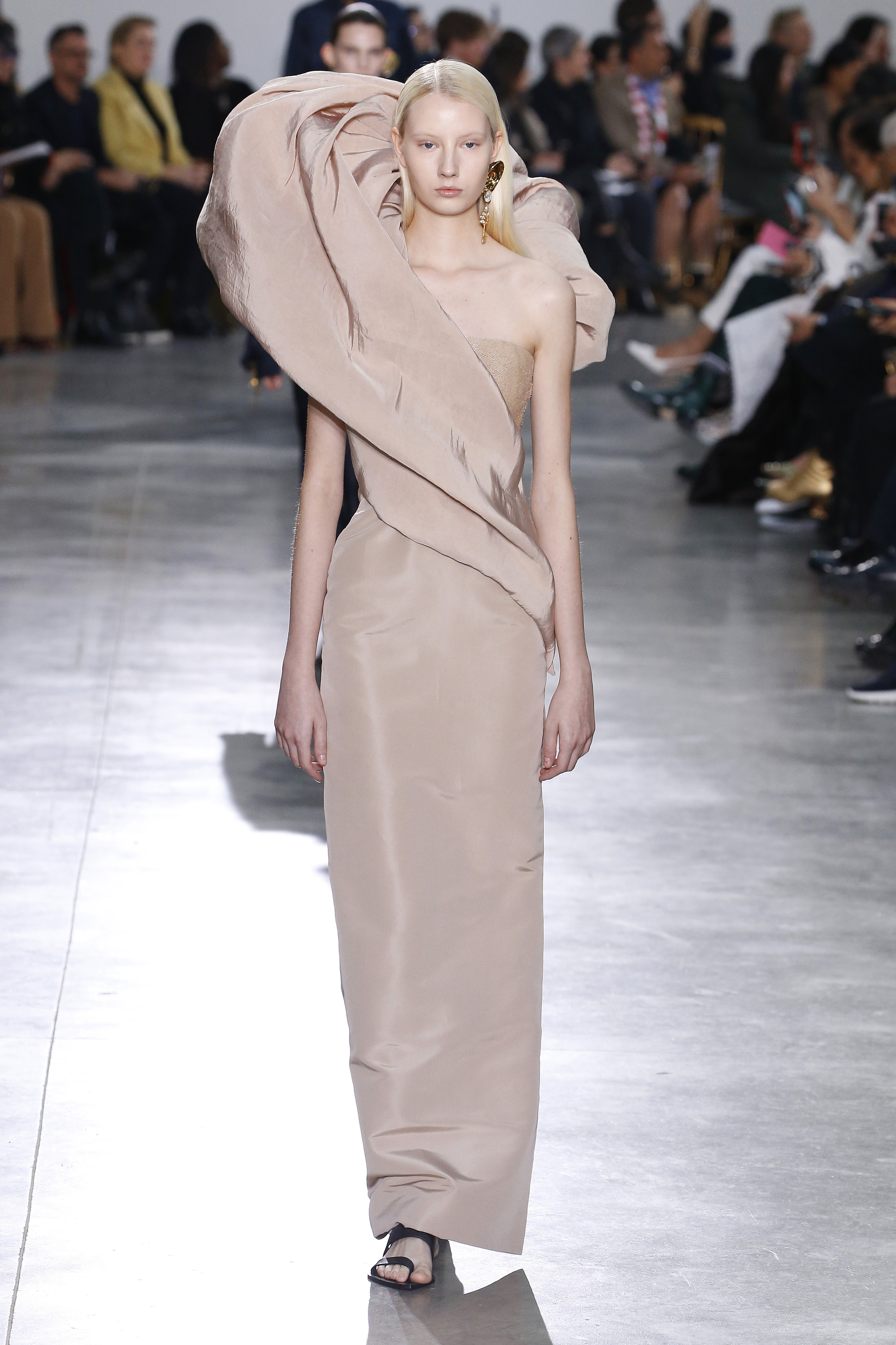 Schiaparelli Strips It Back - Until It Reaches Its Rainbow - Grazia