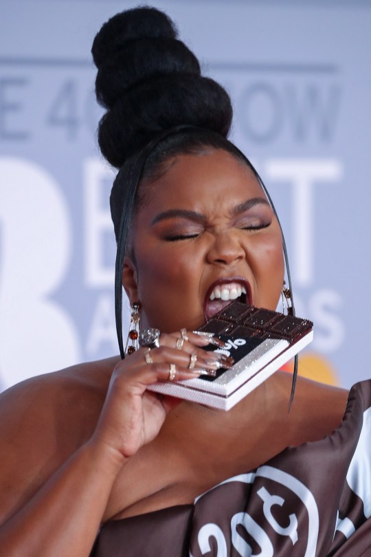 A Rapper In A Wrapper. Lizzo Has A Willy Wonka Moment In Moschino At ...