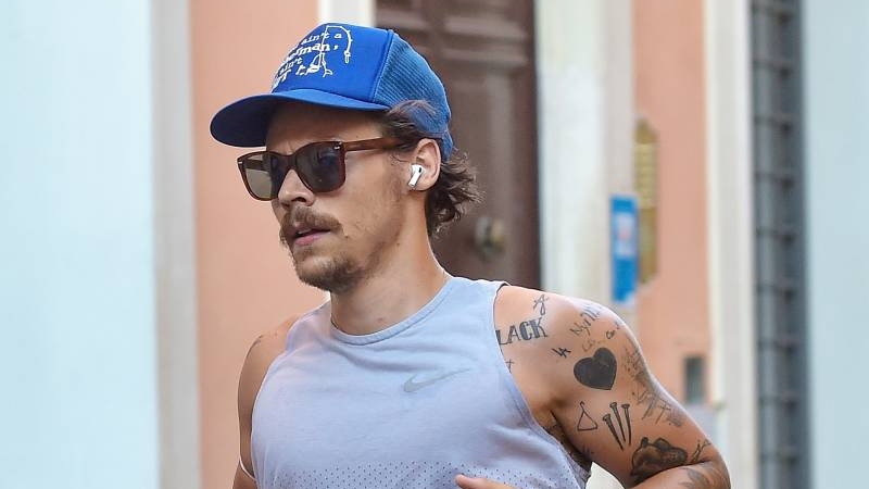 Harry-Styles-Sports-70s-Inspired-Quarantine-Mustache-While-Jogging-In ...
