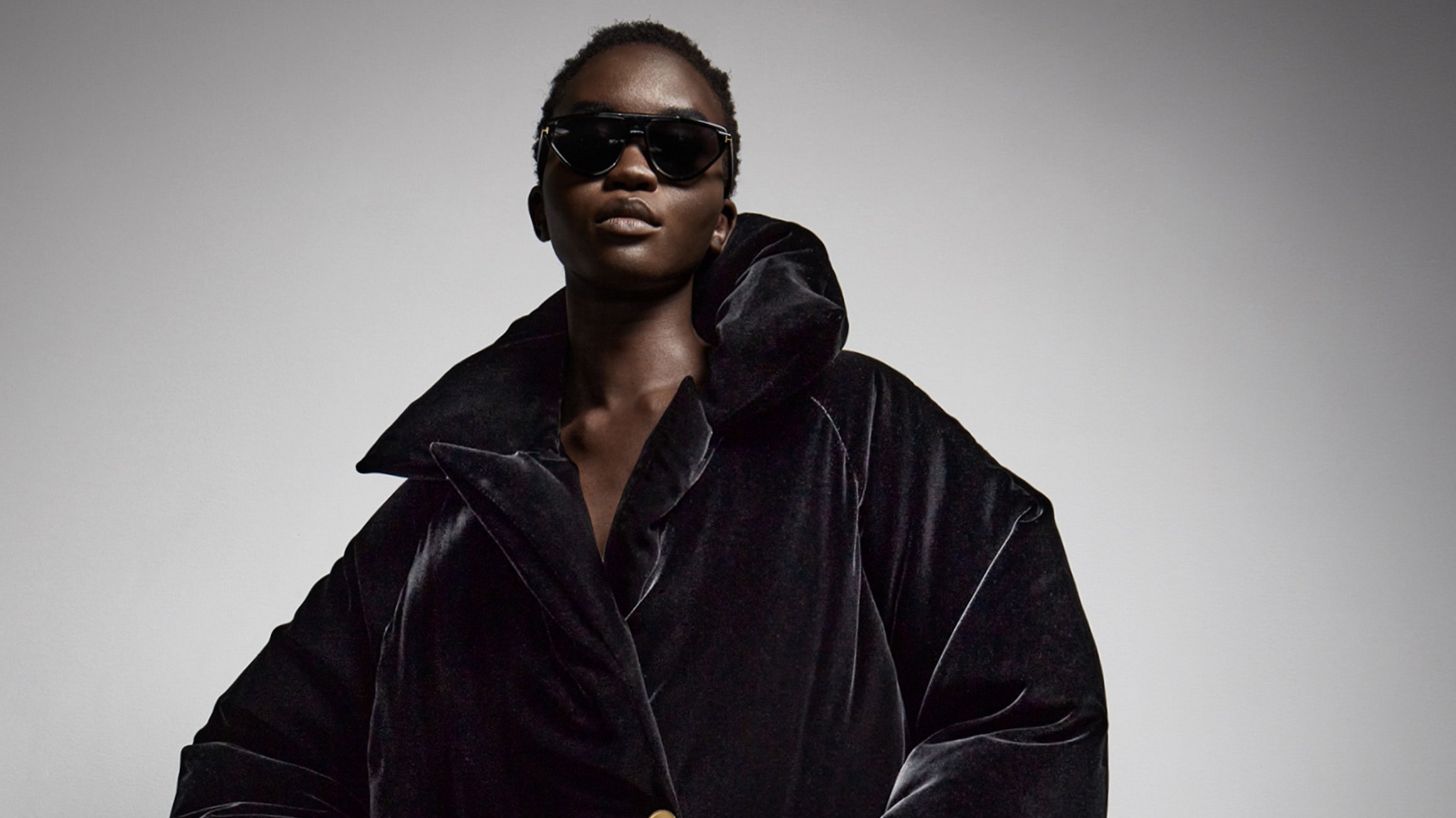 She’s Hot. Tom Ford Brings Fashion Fire For Fall 2021