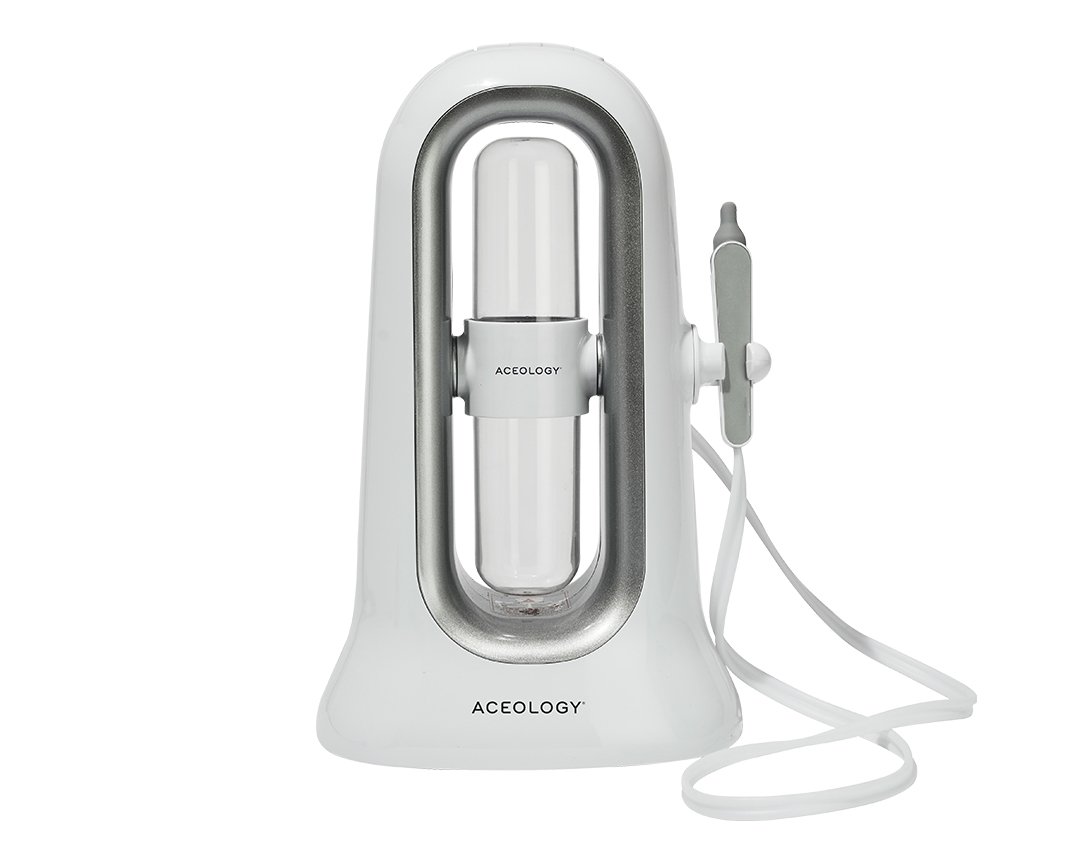 1080x863-Aceology-Hydra-Derma_01_2000x - Grazia