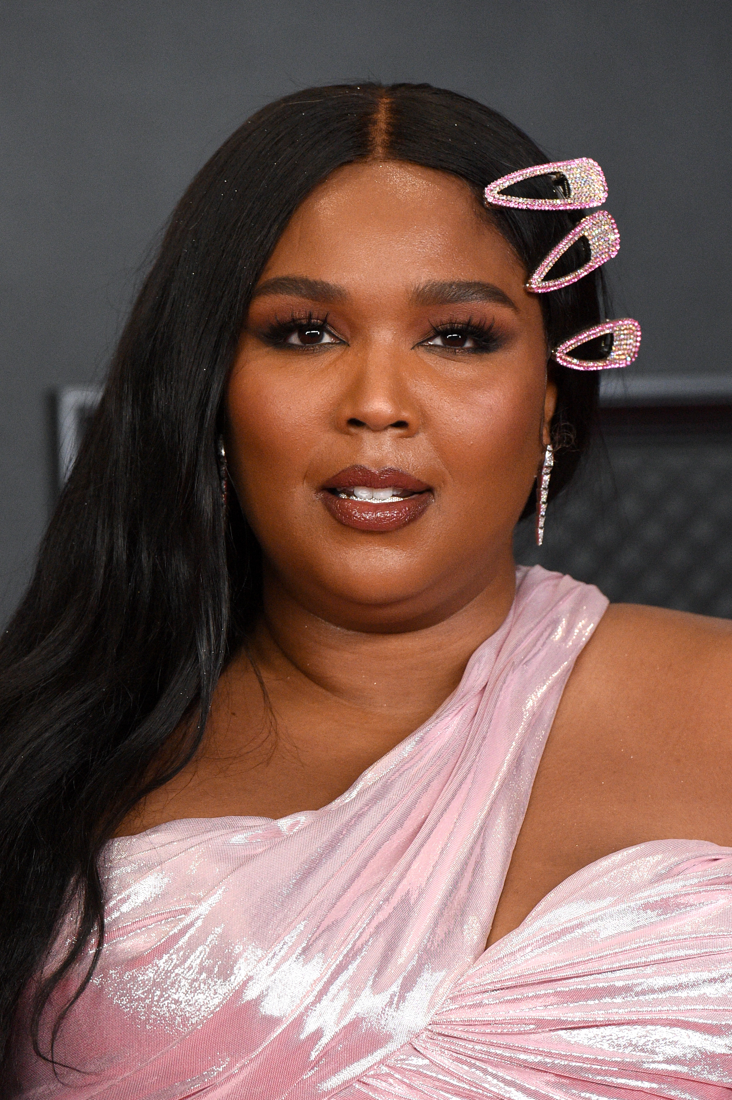 Lizzo's Grammy's Beauty Look Was Good As Hell. Here's Every Product ...