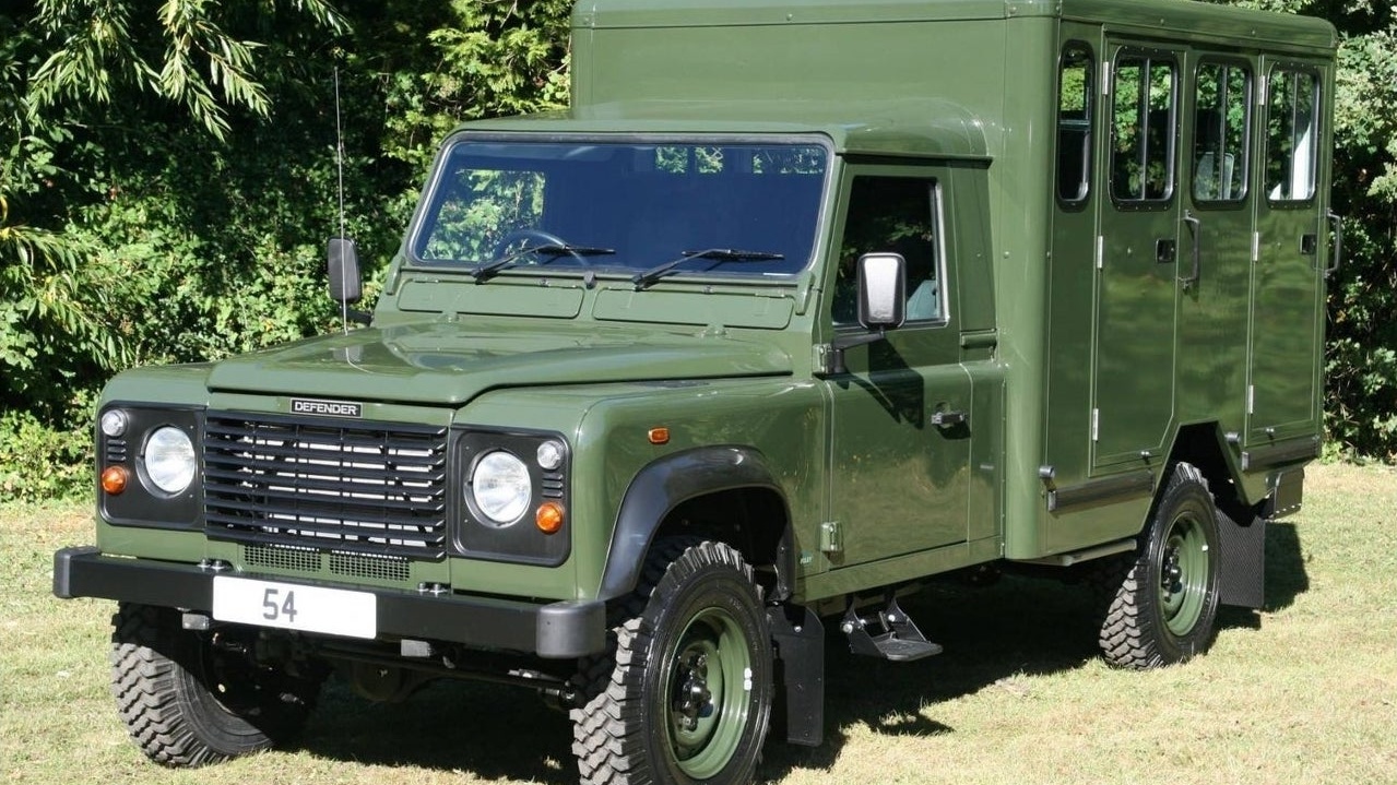 DEFENDER Cropped - Grazia