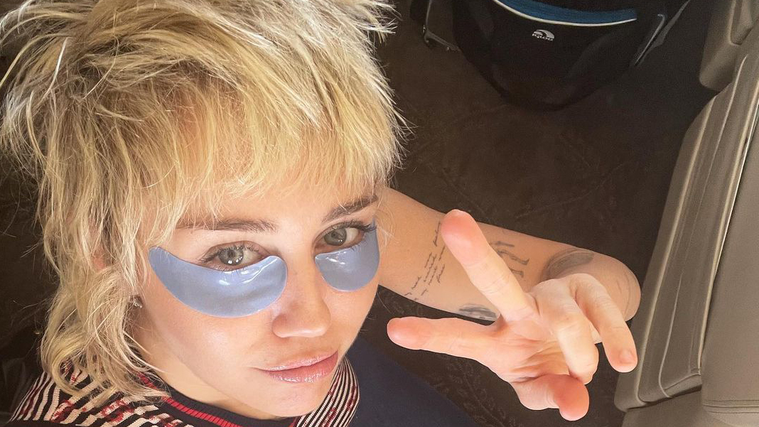 Look Fresh All Weekend Thanks To Miley Cyrus And Kate Beckinsale's ...