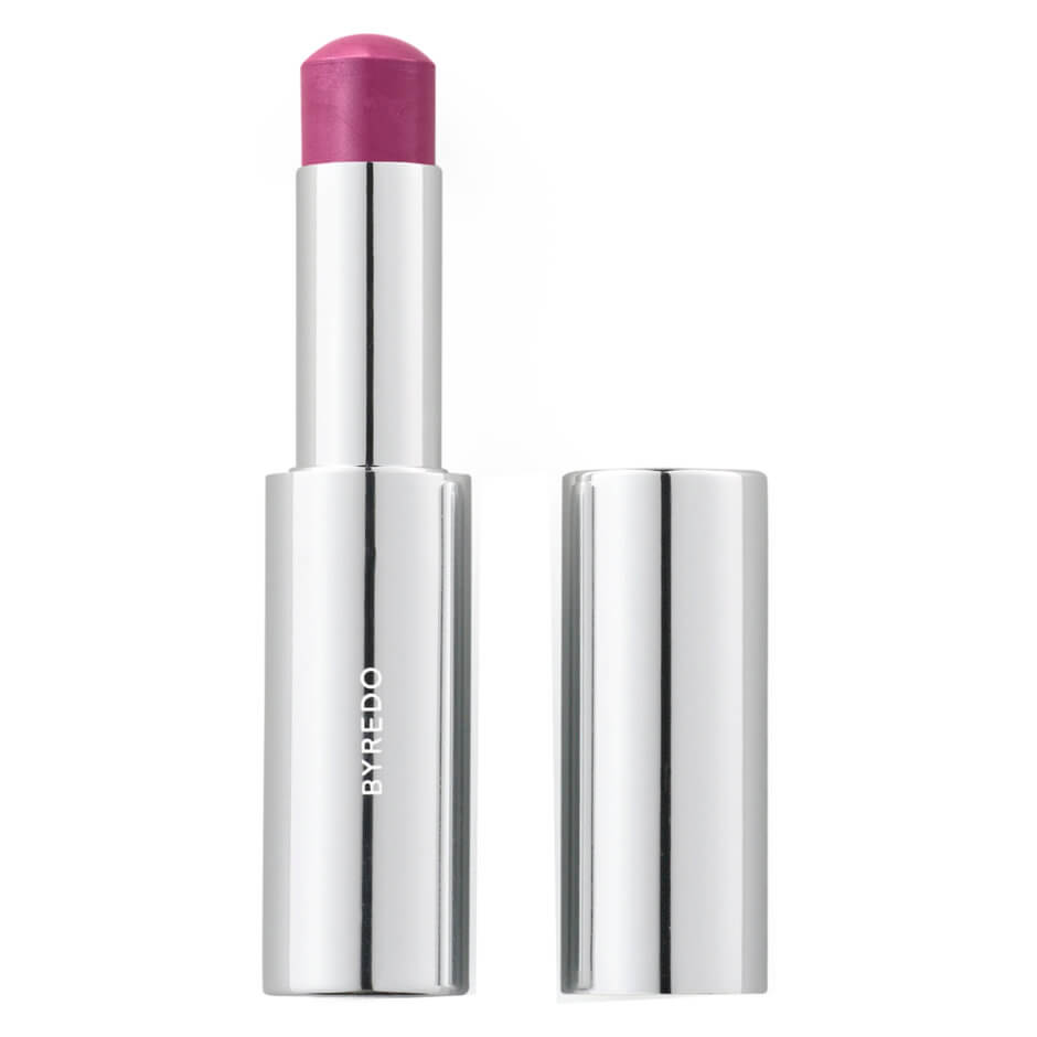 Proof That Going Out Makeup Is Making A Triumphant Return