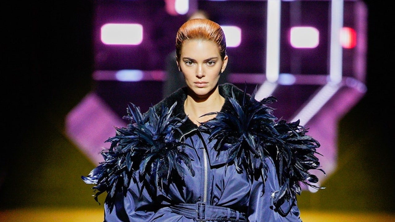 All The Beauty Details From The Prada FW22 Runway Show in Milan