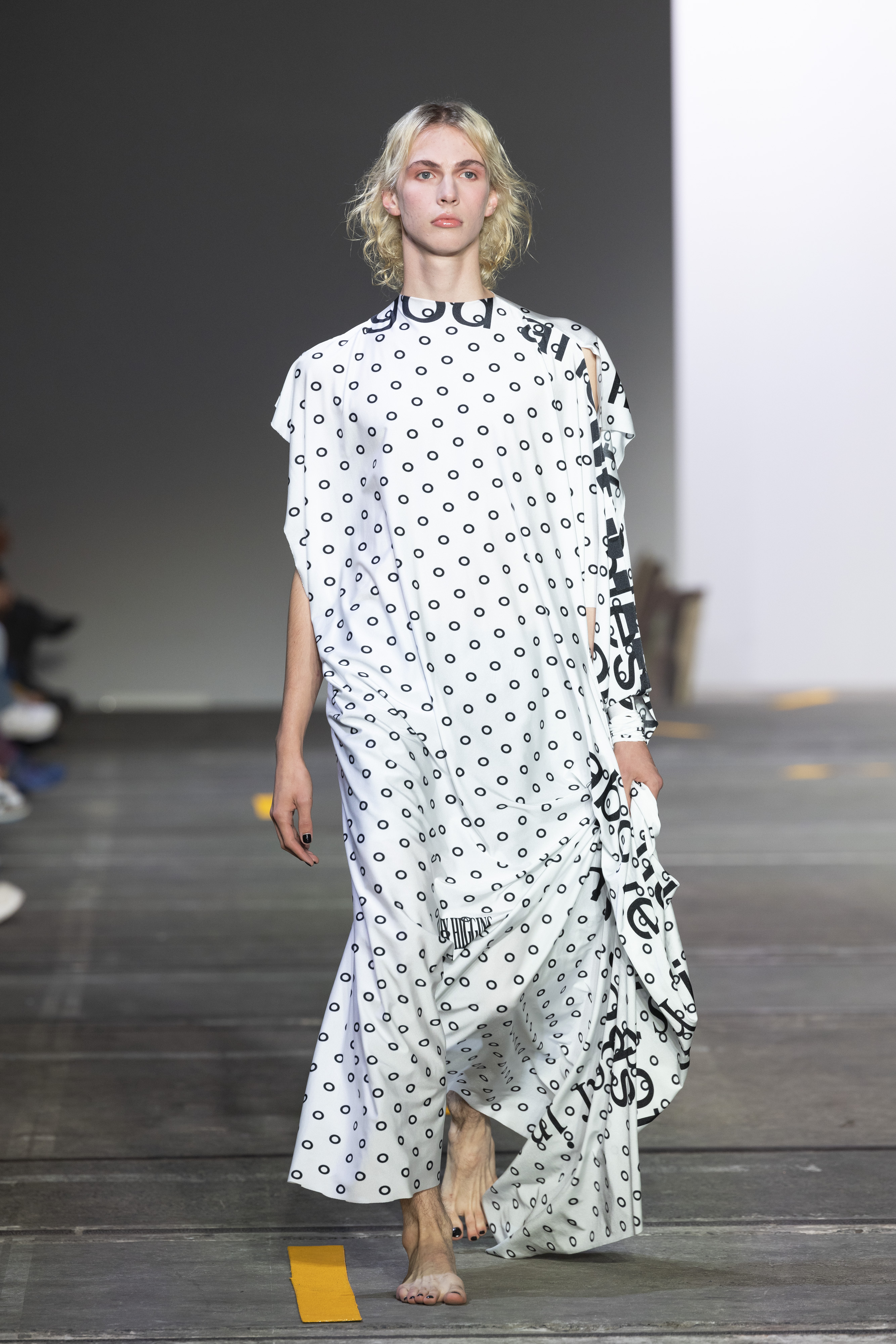 Alix Higgins's Australian Fashion Week Debut Was A Nylon-Filled Dreamscape