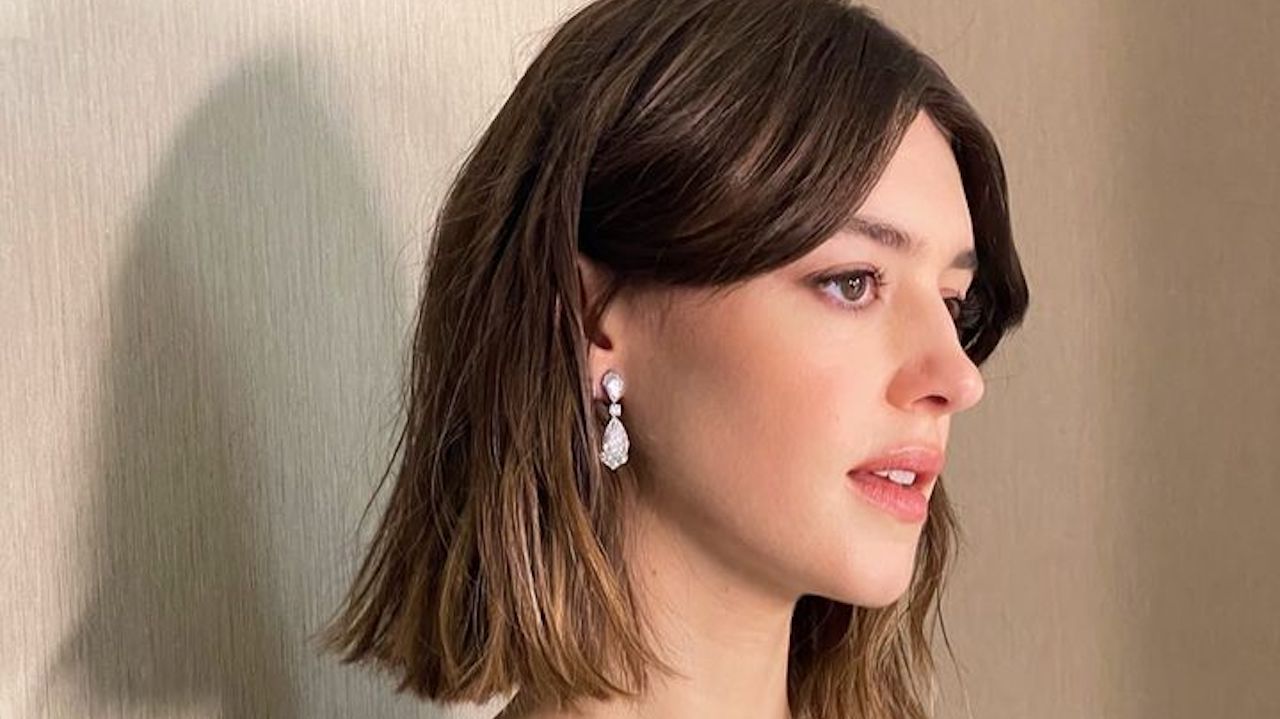 Daisy Edgar-Jones Opts For Gucci Cut-Outs At The Critics Choice Awards ...