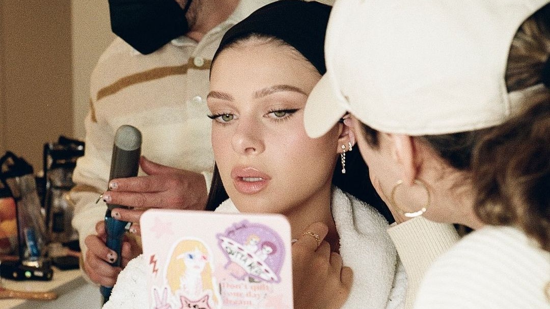 The new headband trend Nicola Peltz loves