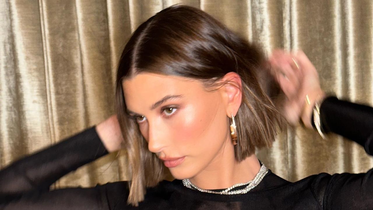 Hailey Bieber's Gold Jewellery Collection Is A 'Clean Girl' Staple