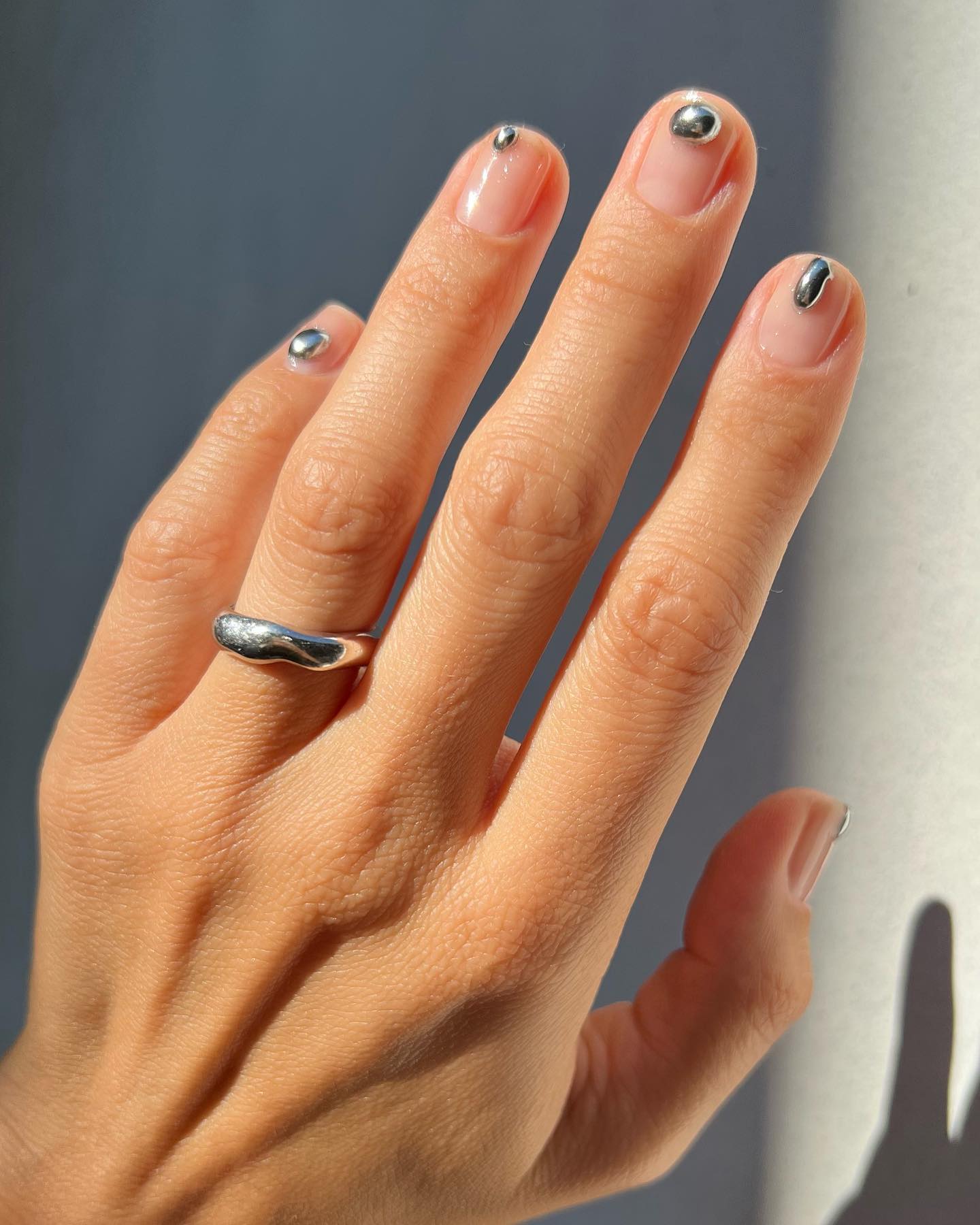 Molten-Metal-Nails - Grazia