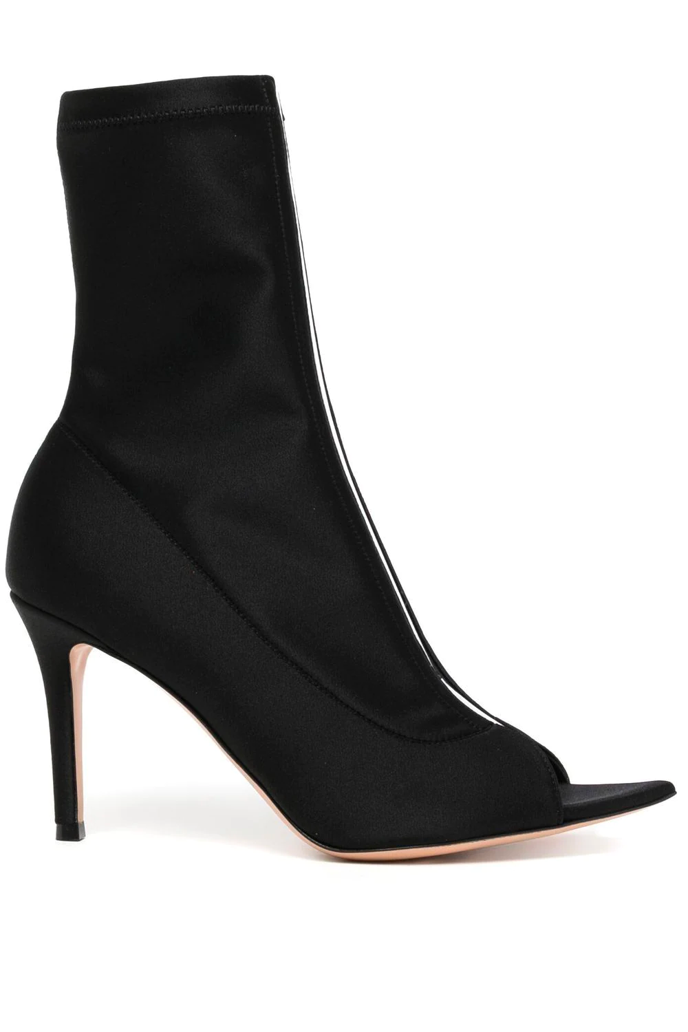 Priyanka Chopra Jonas Does Peep Toe Boots At Wimbledon