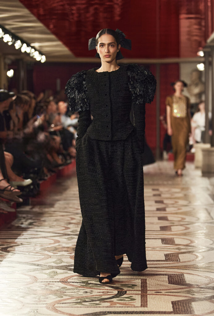 Chanel Fall/Winter 2024/25 Haute Couture: Phantom Of The Opera