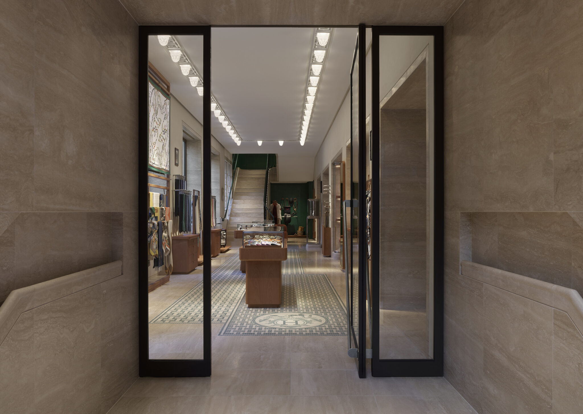 Hermès Delights Clients Old And New With Collins Street Unveil