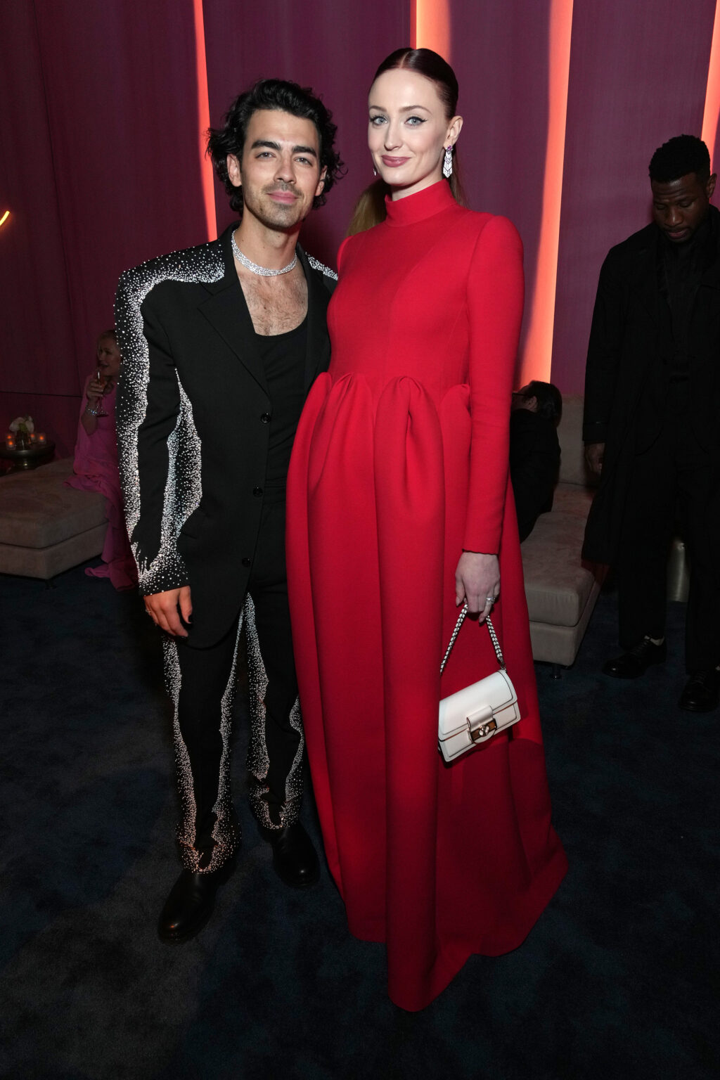 Sophie Turner & Joe Jonas Are Officially Divorced