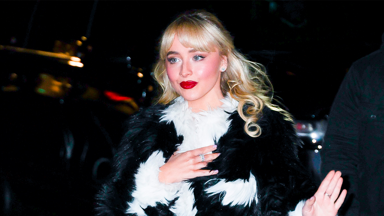 Sabrina Carpenter Has Revenge Dress Moment In Chanel