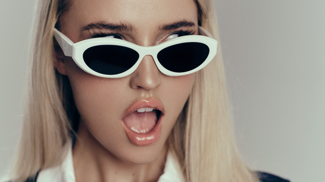 How Morgan Riddle Became A Star At Her Boyfriend’s Show